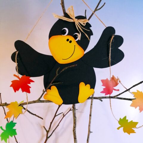 Rabe mit Blätterschnur – zum Selberbasteln